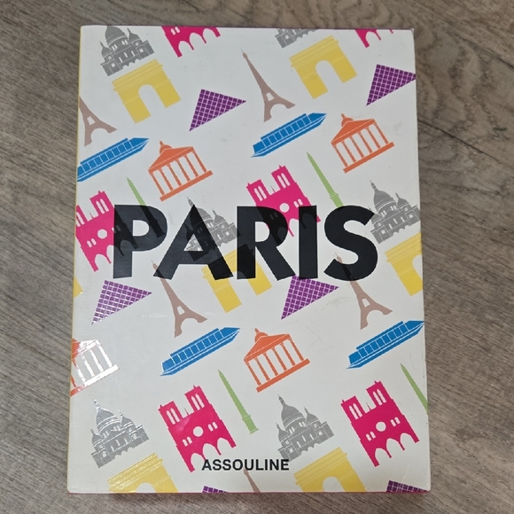 Assouline | Office | Assouline Vintage Paris Book With Multicolor ...